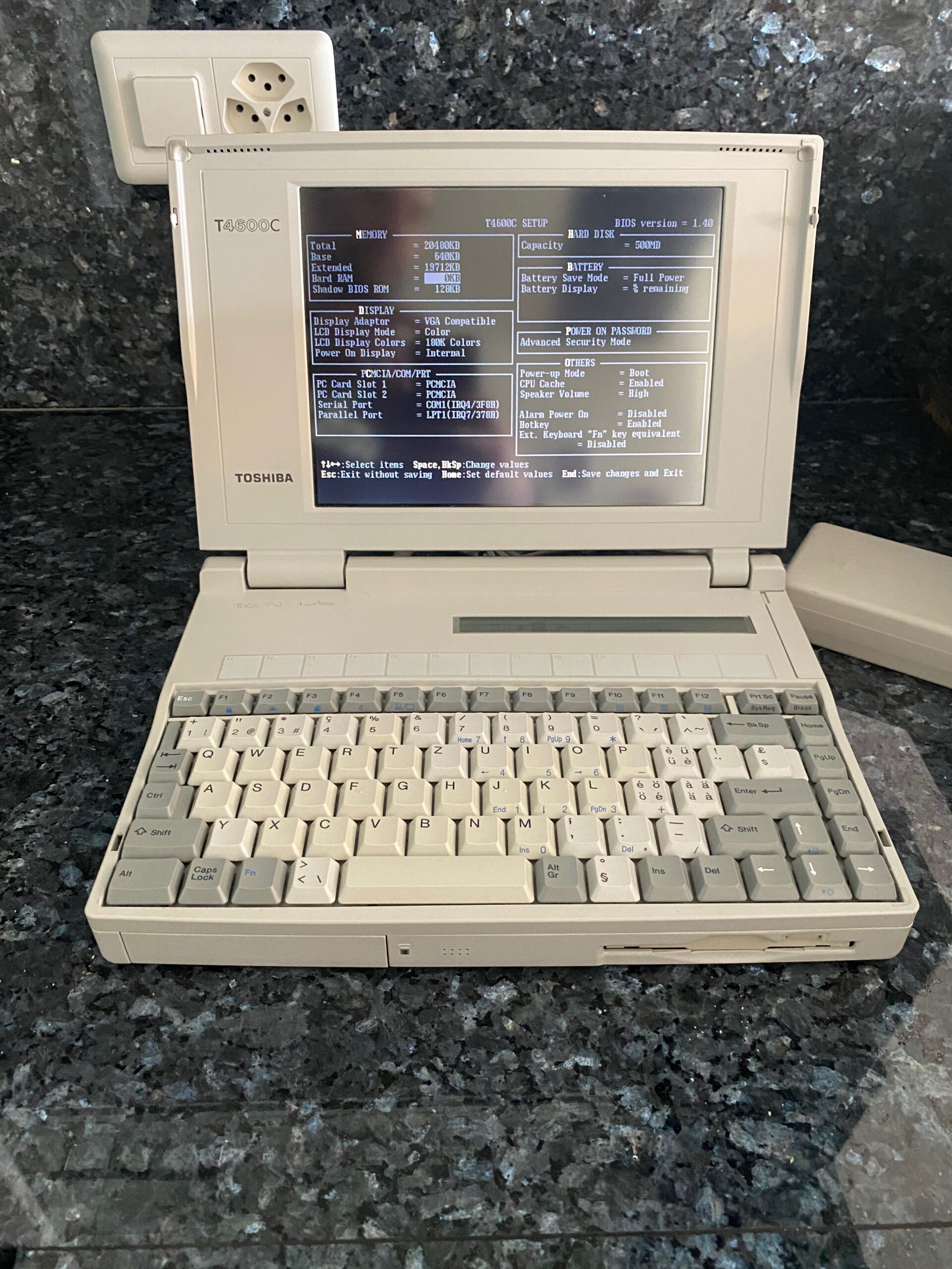 Toshiba T4600C 486 Laptop | Doomi’s Braindump