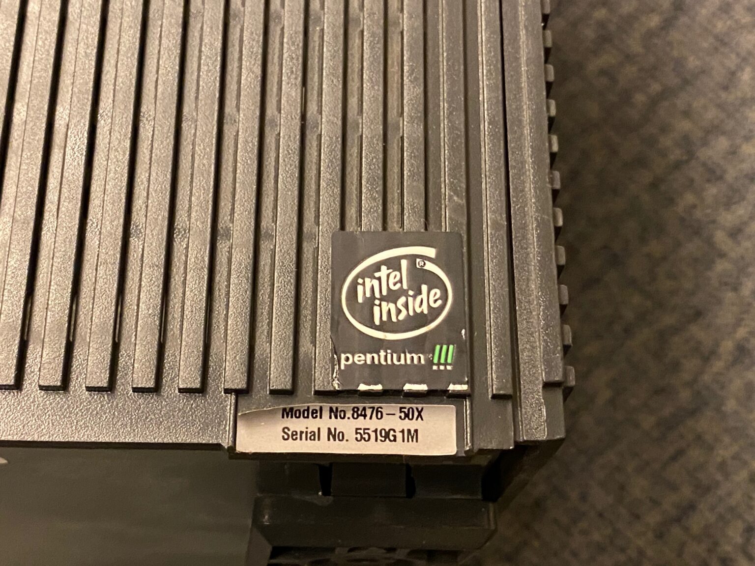 IBM Netfinity 3000 | Doomi’s Braindump